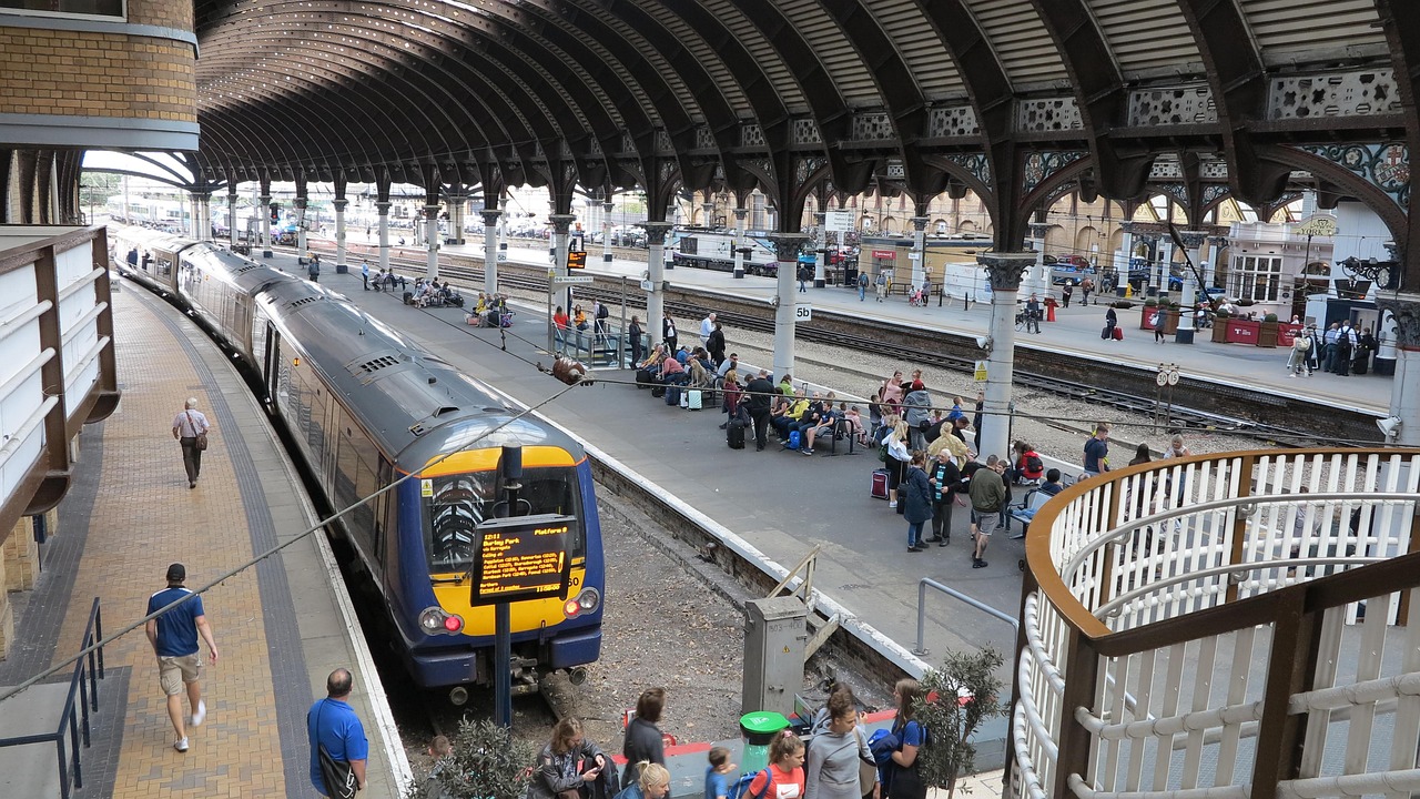 Government commitment to northern rail investment is 'pivotal boost ...