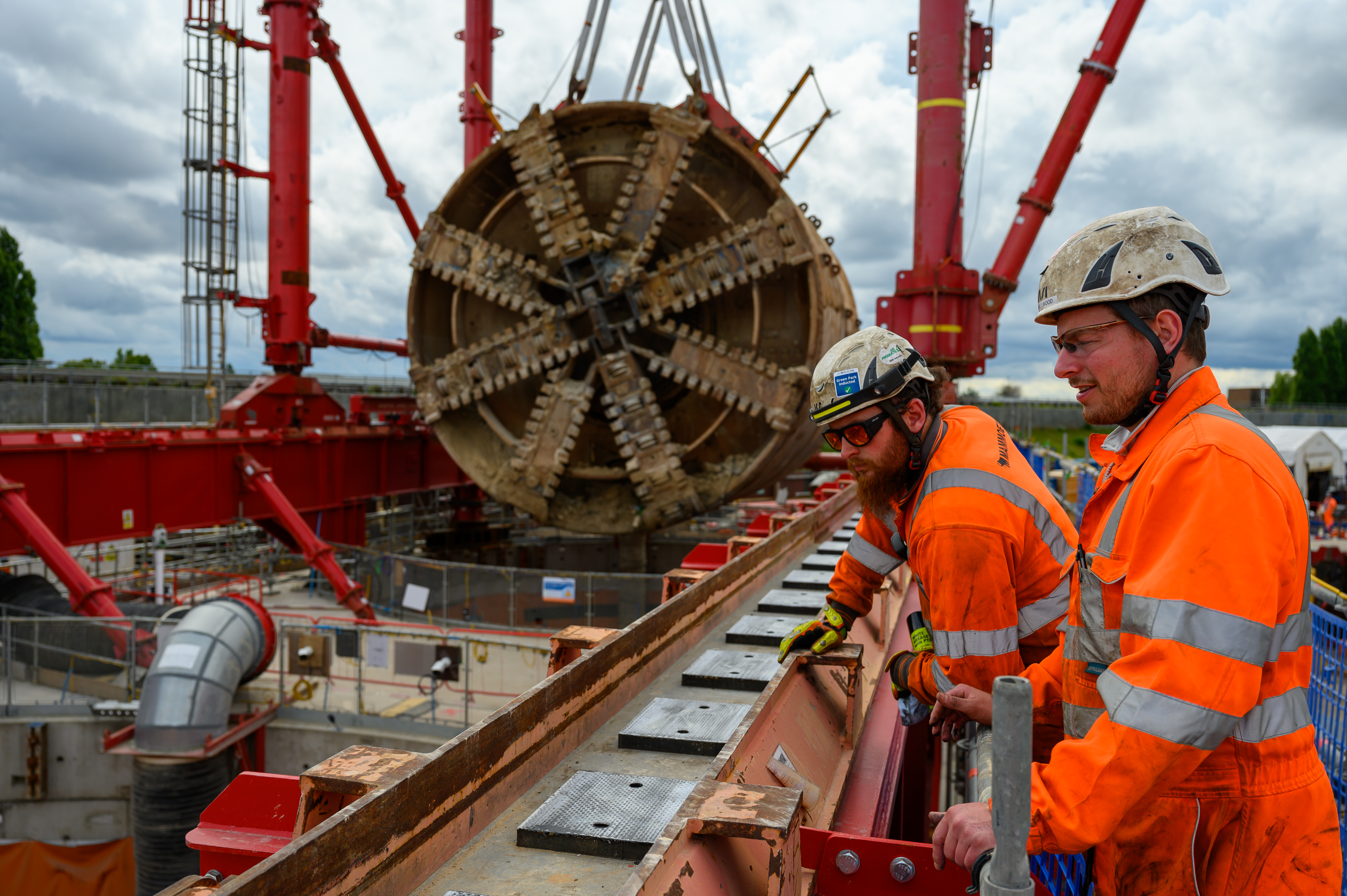 HS2 lifts third giant tunnelling machine to the surface