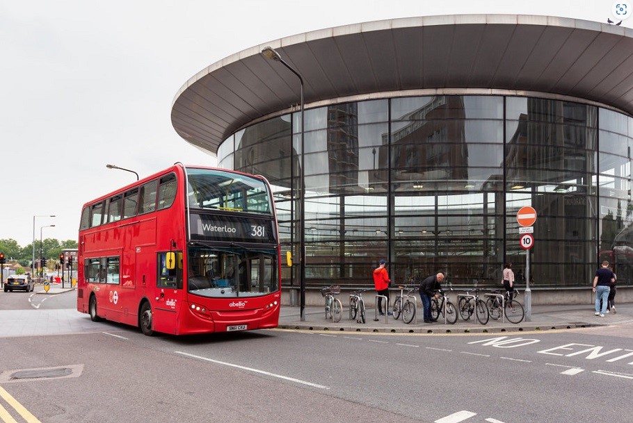 Jubilee line extension celebrates 25 years