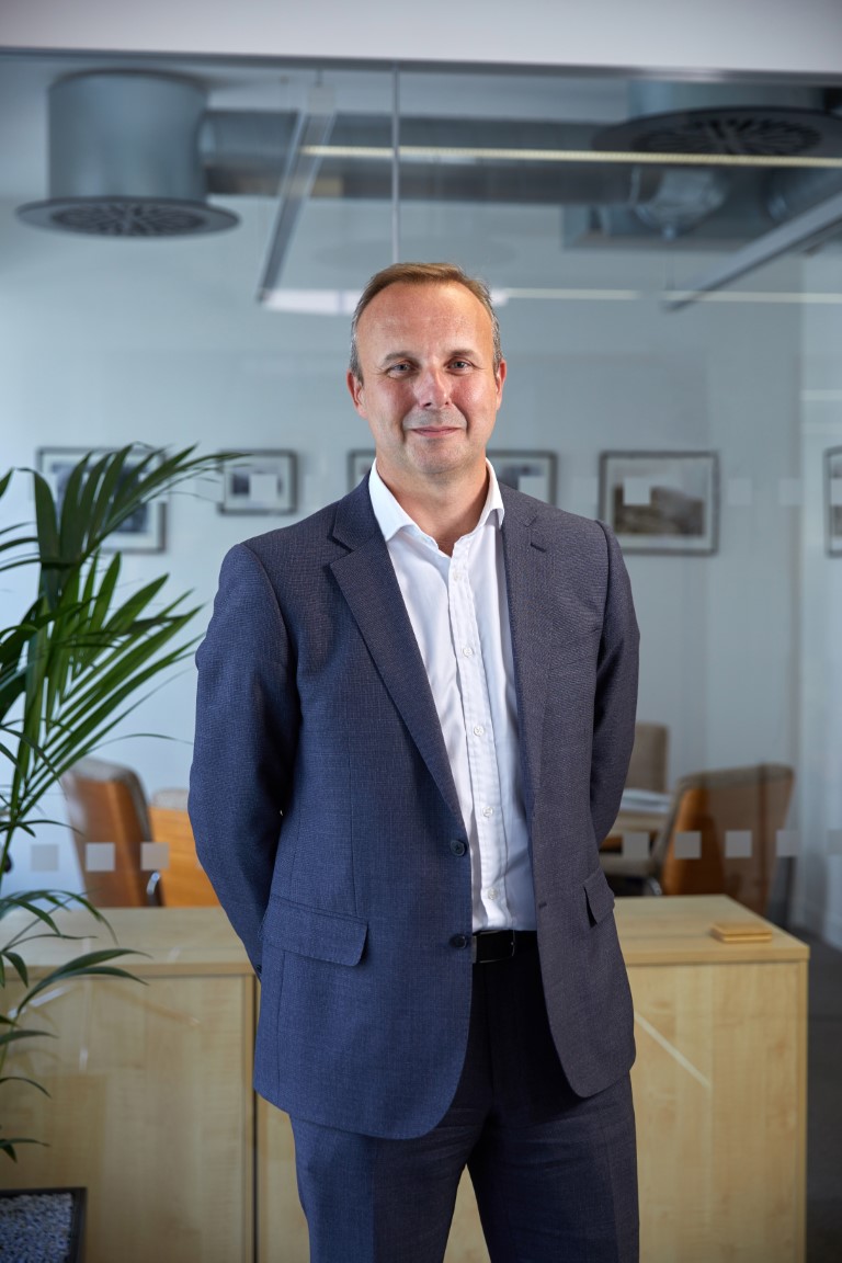 Two senior leaders return to Sir Robert McAlpine family